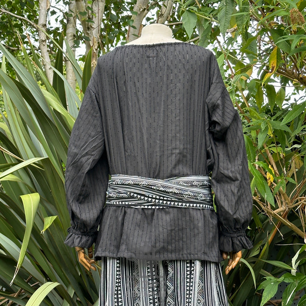 Medieval Shirt Round Neck in Black Cotton – LARP Costumes