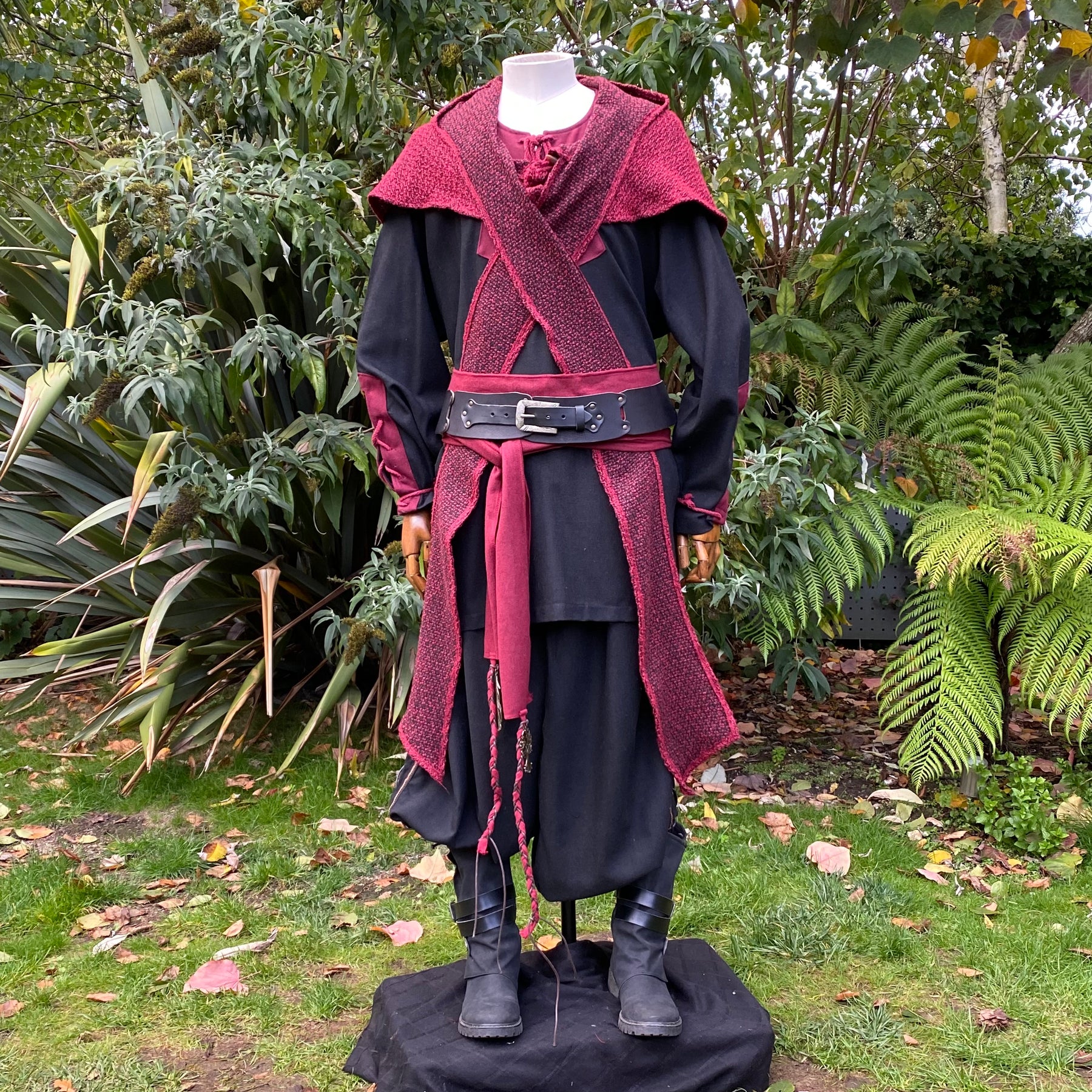 Red Wool Wraparound Hood – LARP Costumes