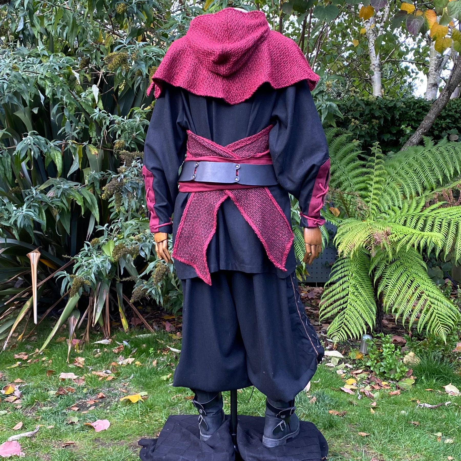 Red Wool Wraparound Hood – LARP Costumes