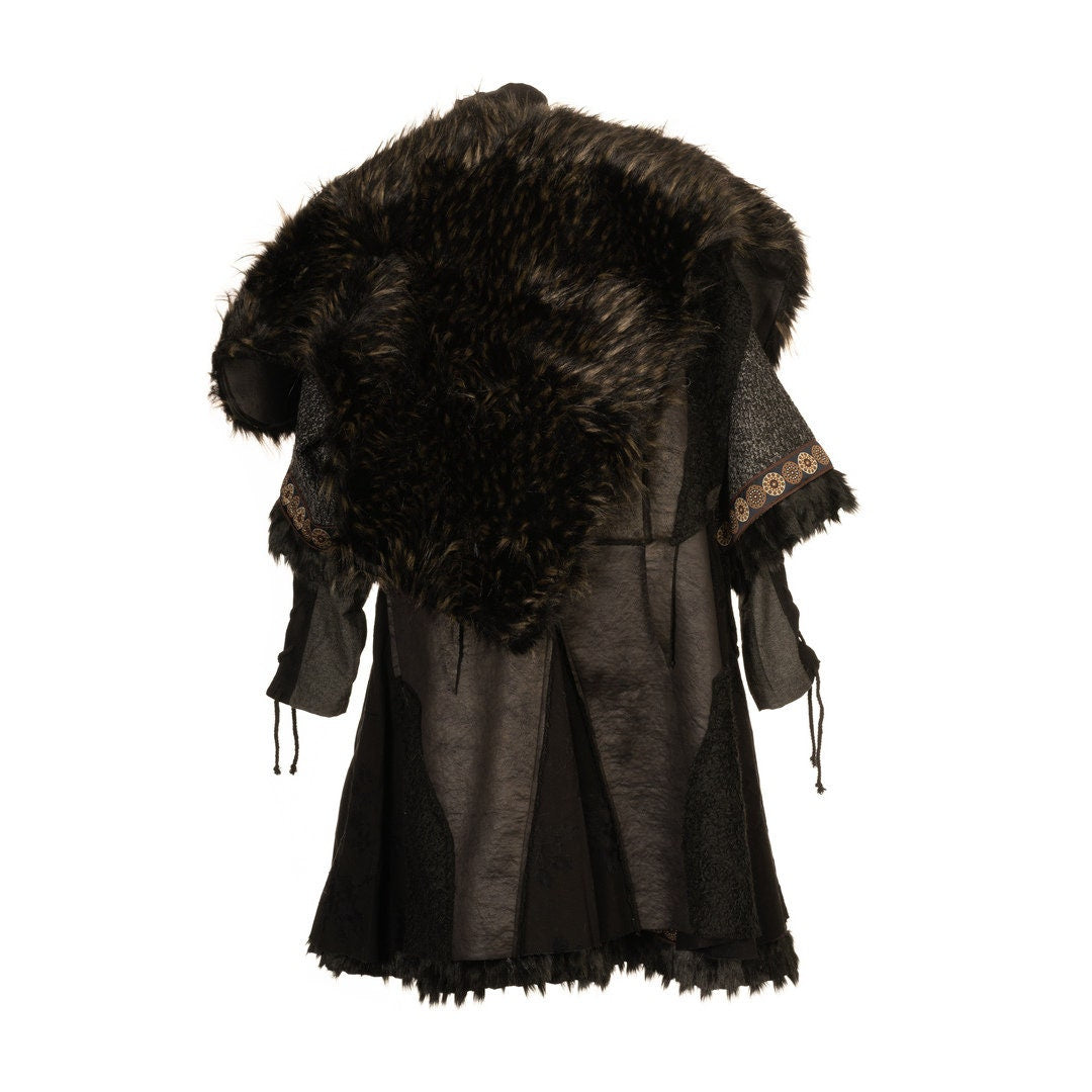 Faux Fur Mantle (Black And Brown) – LARP Costumes
