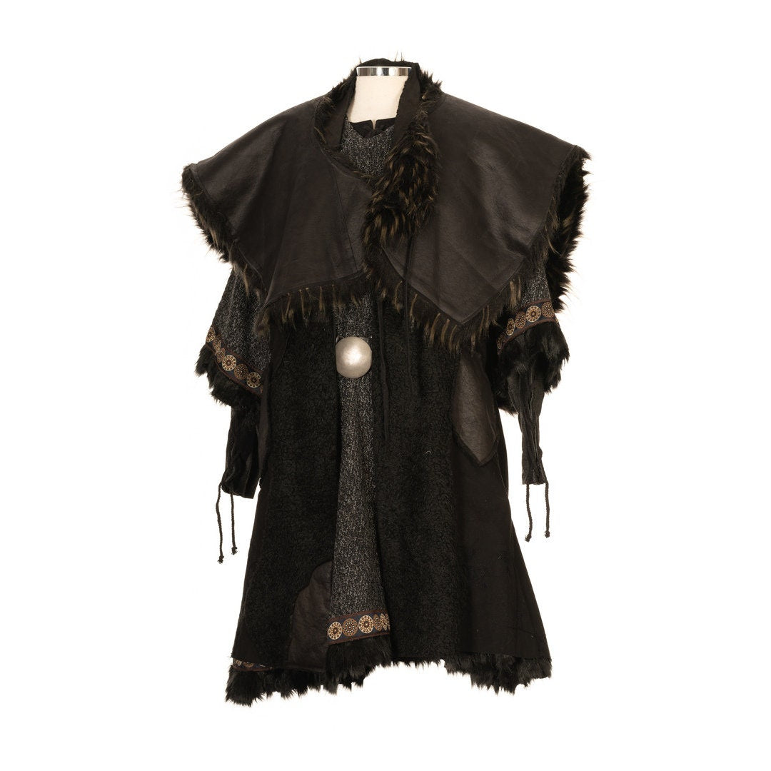 Faux Fur Mantle (Black And Brown) – LARP Costumes