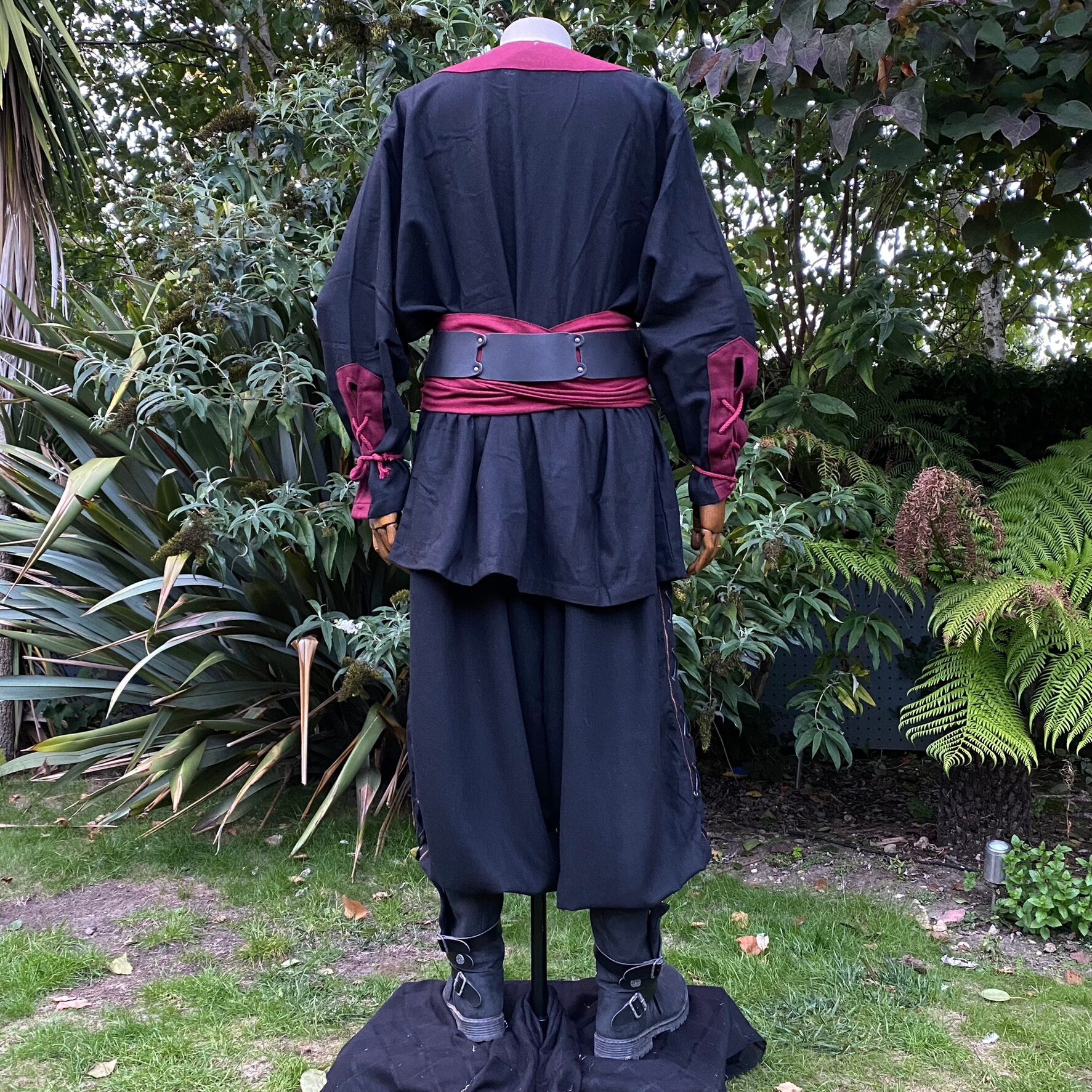 LARP Shirt Wool (Black & Red) – LARP Costumes